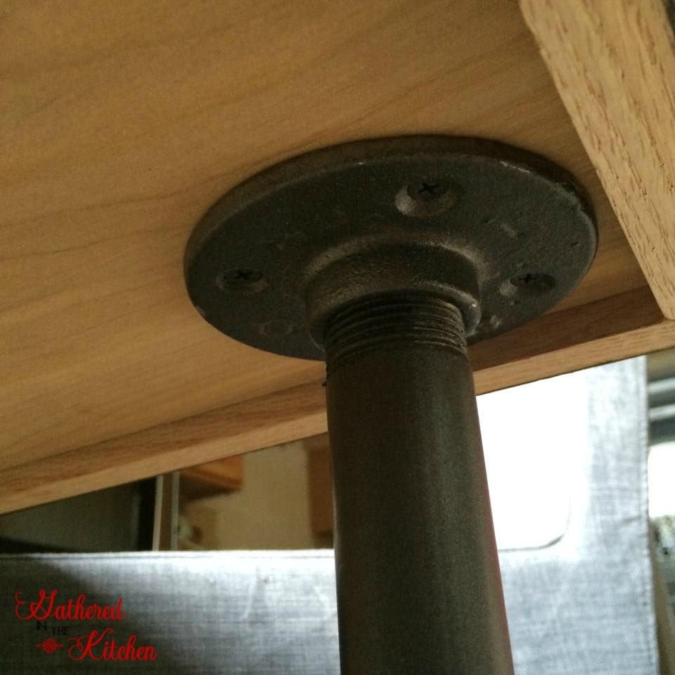 DIY Pipe Leg Table: Step by step instructions