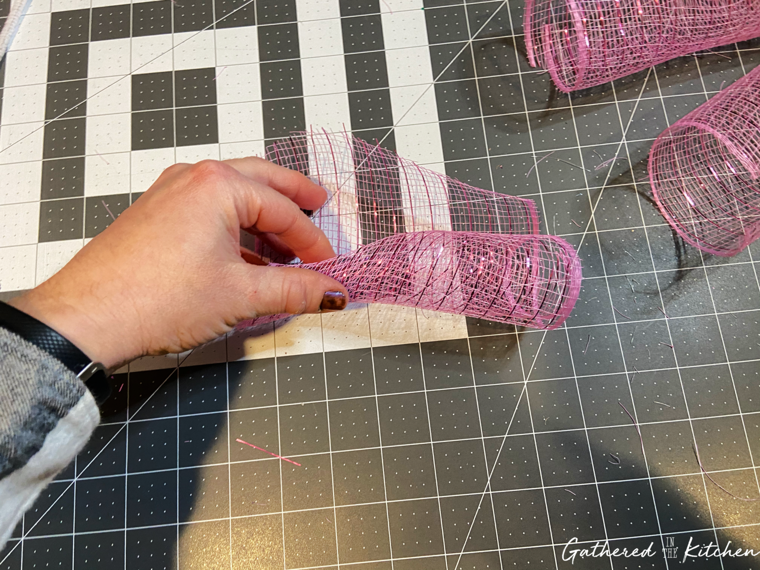 How To Make A Curly Deco Mesh Wreath | Gathered In The Kitchen