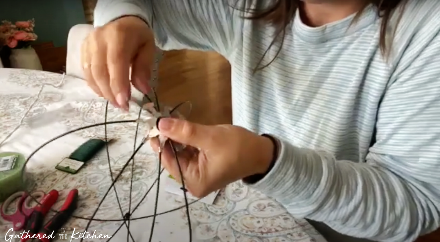 How To Assemble A Dollar Tree 3D Wreath Form | Gathered In The Kitchen