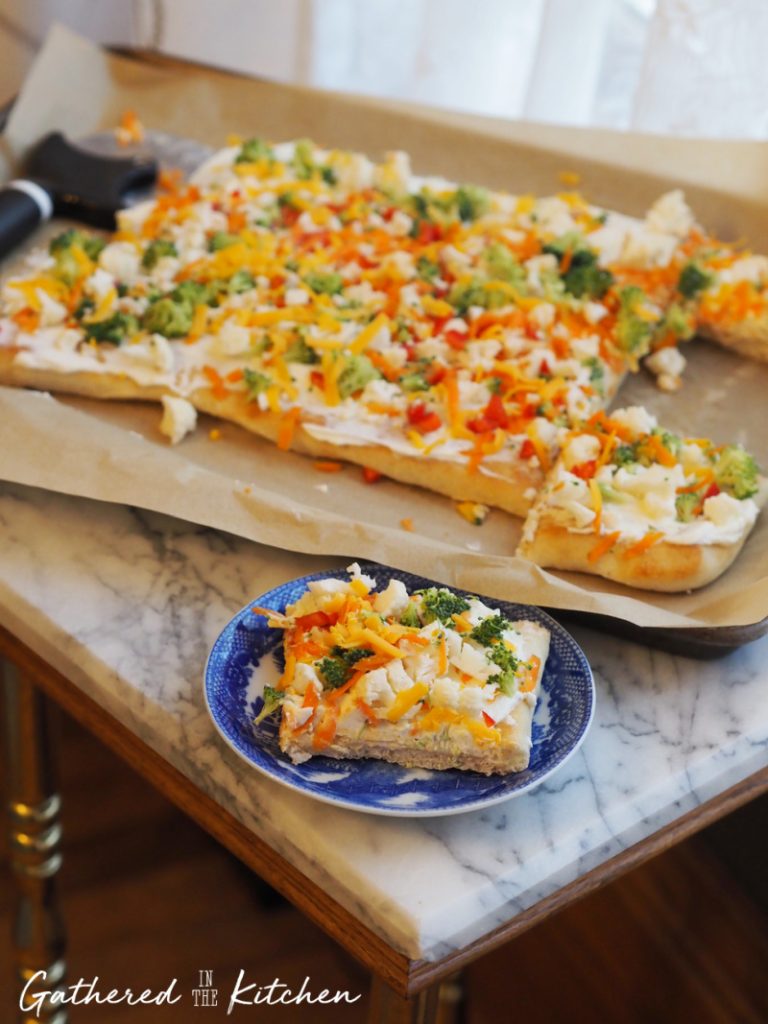 Easy Midwest Veggie Pizza Recipe – A Cold Party Appetizer Favorite ...