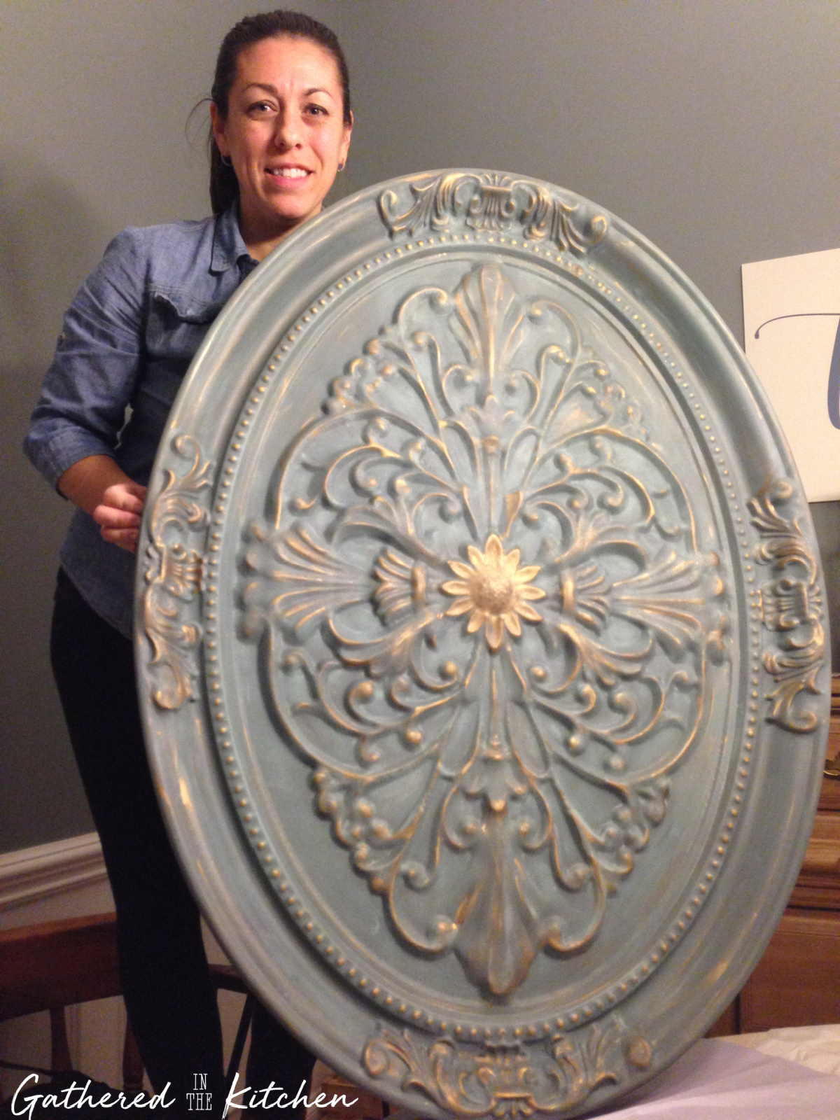 How to Transform a Metal Wall Plaque with Rub ‘n Buff – Easy DIY ...